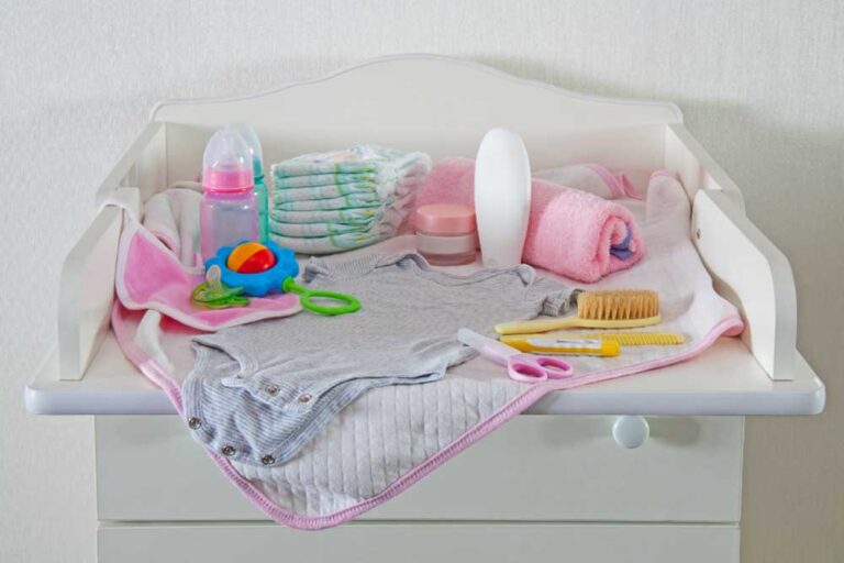Mastering the Art of Changing Diaper in Car | Kids Best Products